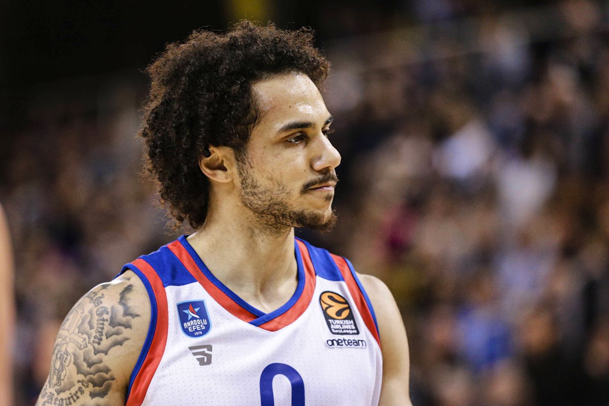 Larkin ready for title defence with Efes - Sportsbet.io